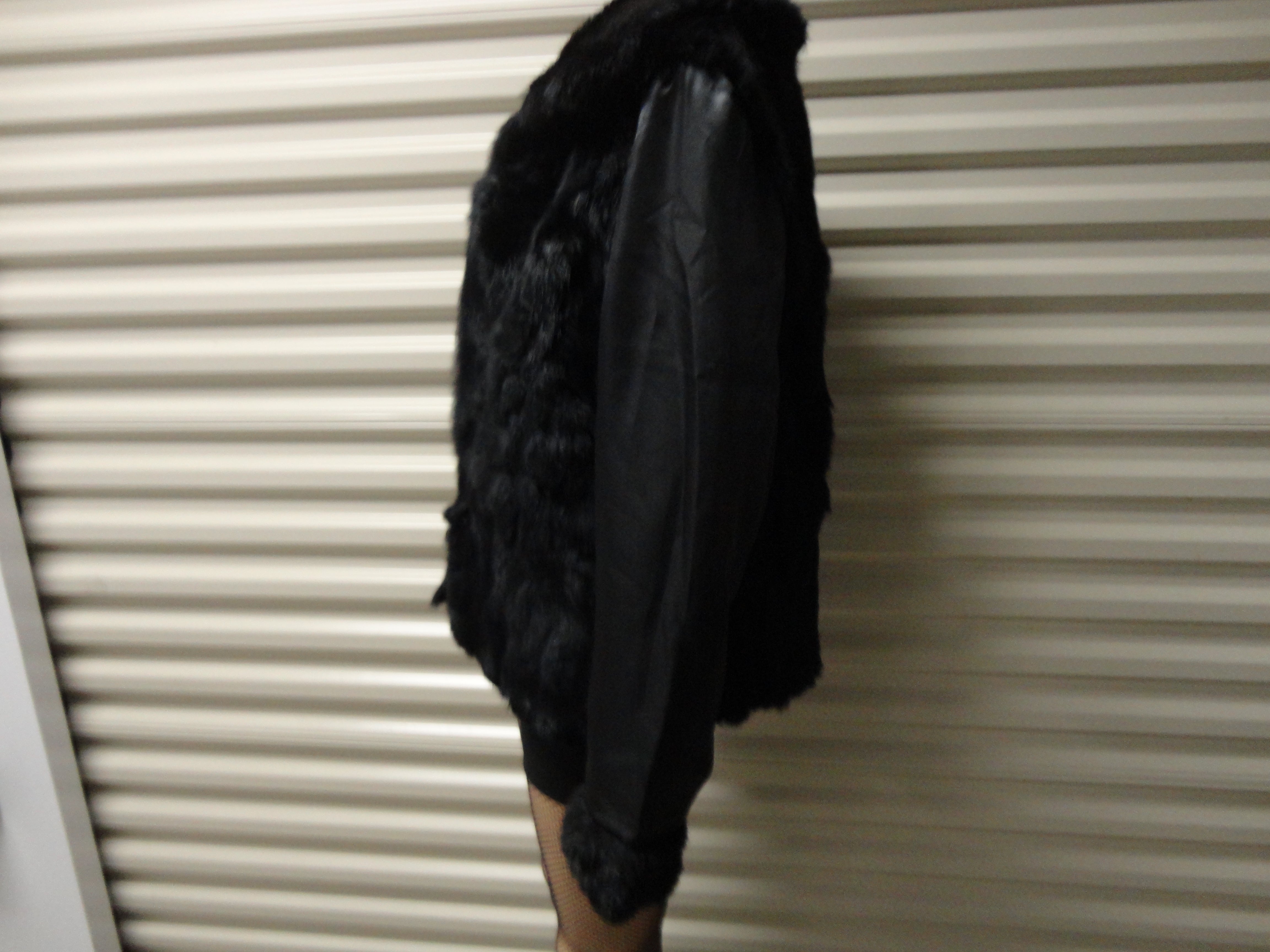 Black Rabbit Fur Coat Size Large SKU 000053 – Designers On A Dime