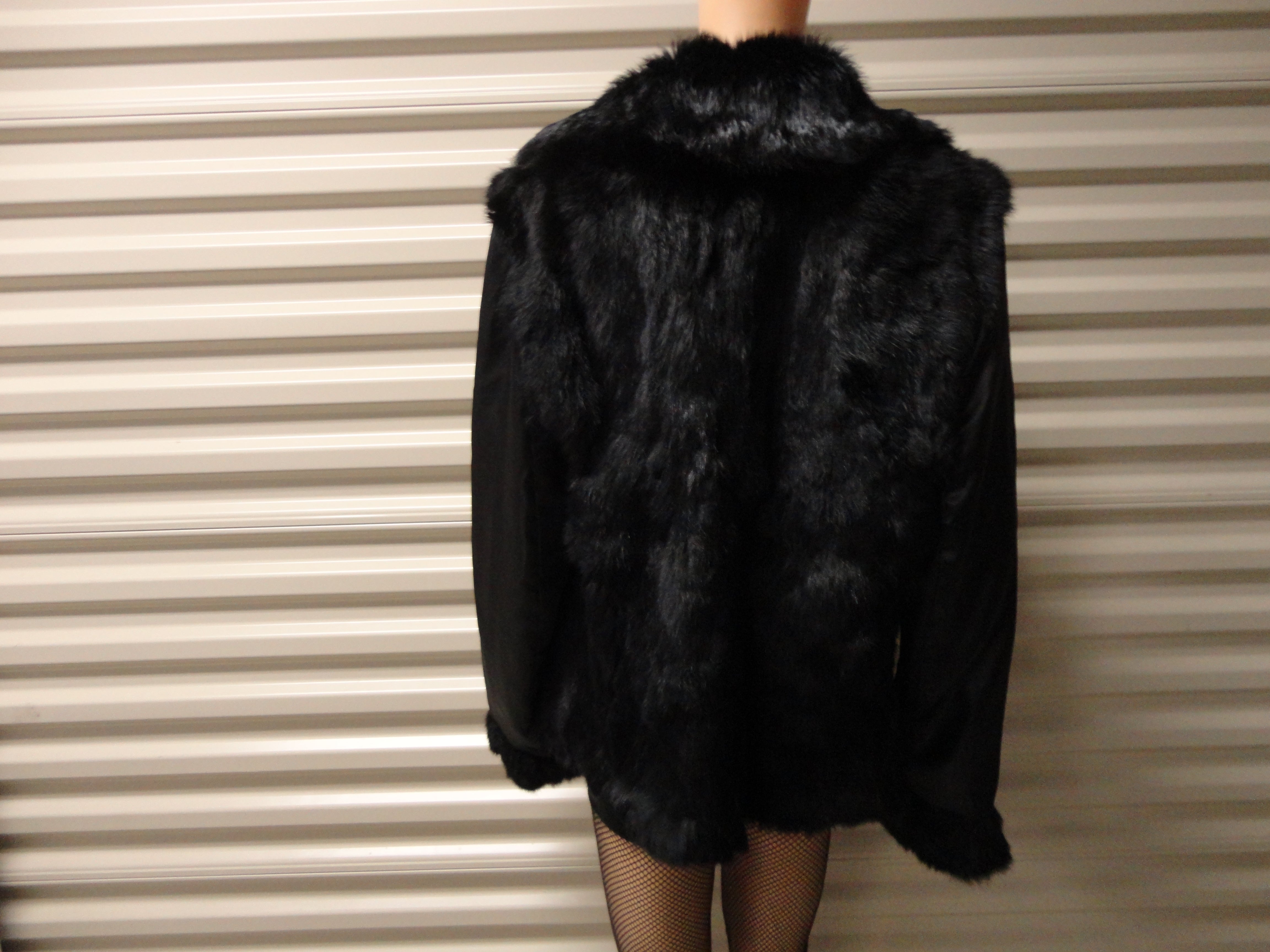 Black Rabbit Fur Coat Size Large SKU 000053 – Designers On A Dime